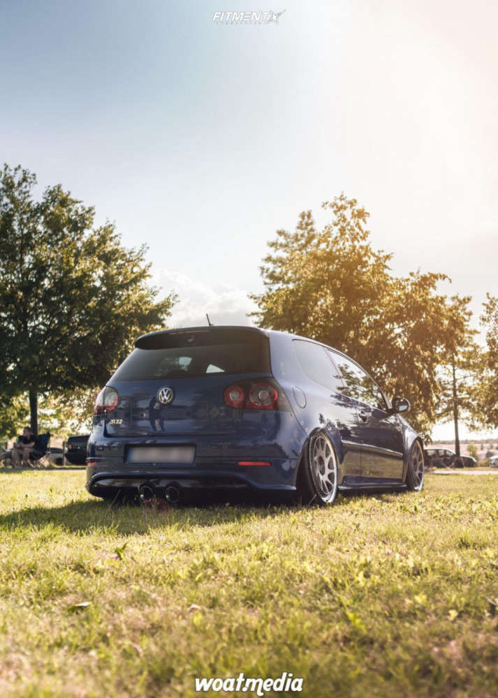 2007 Volkswagen R32 Base with 19x9 Rotiform OZT and Hankook 225x35 on ...