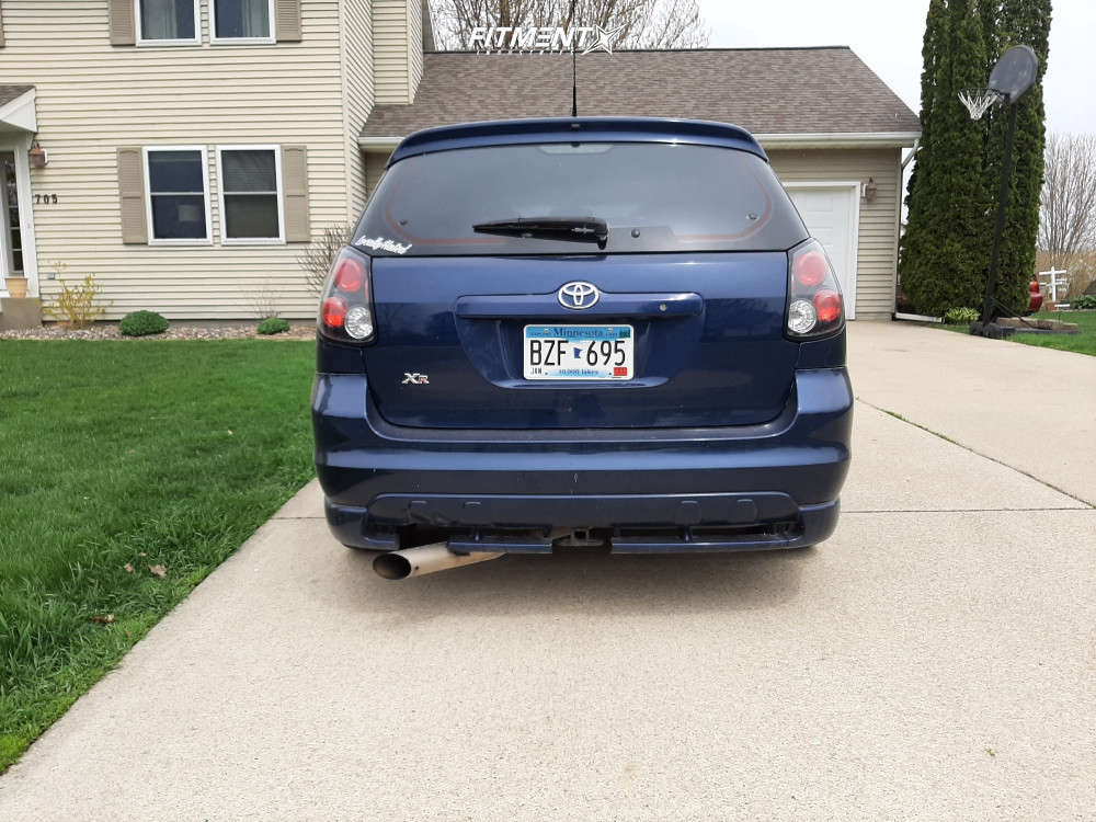 2004 Toyota Matrix XR with 16x7 Akita AK 2 and Kumho 225x55 on Lowering Springs | 1064034 ...