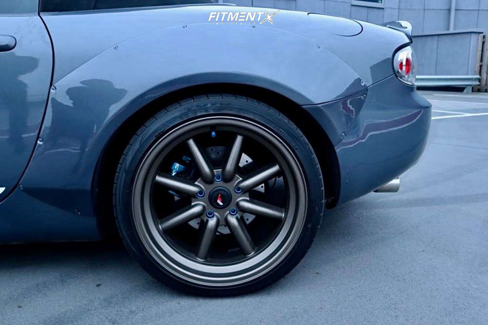 2006 Mazda MX-5 Miata Base with 17x8 Japan Racing Jr19 and Toyo Tires ...