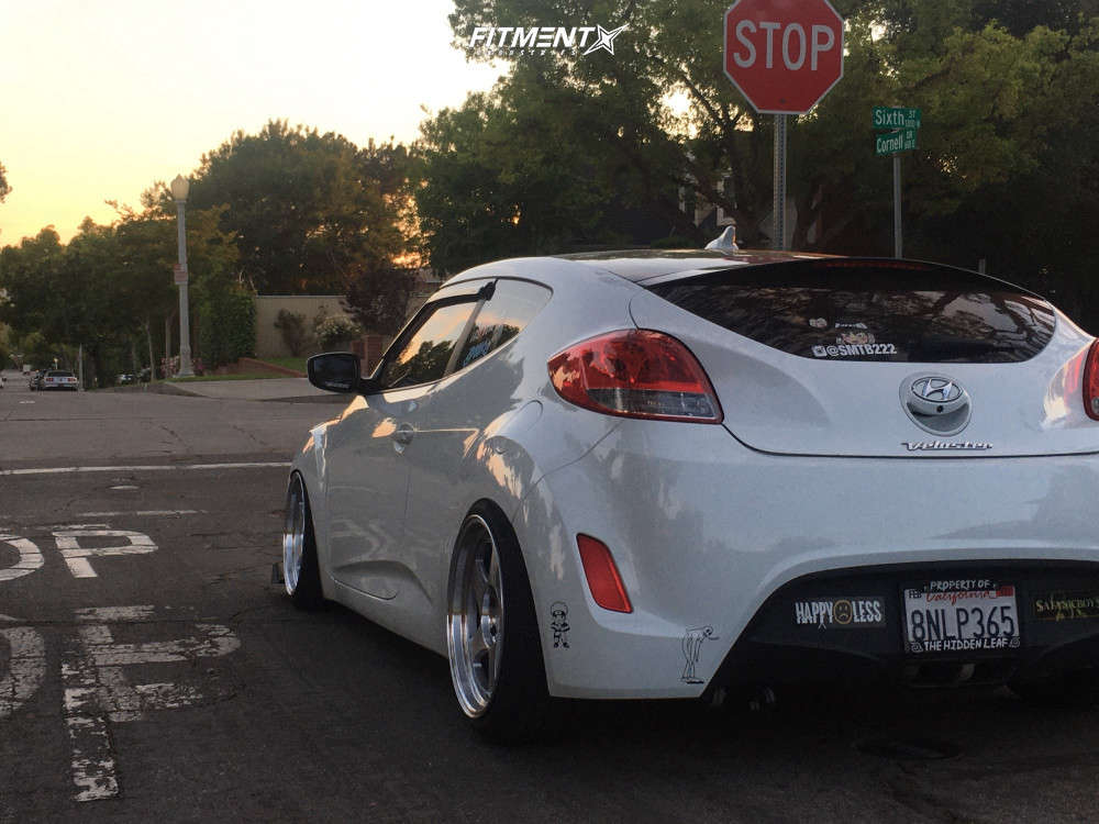 2016 Hyundai Veloster Base with 18x9.5 Aodhan Ah01 and Lionhart 215x30 ...