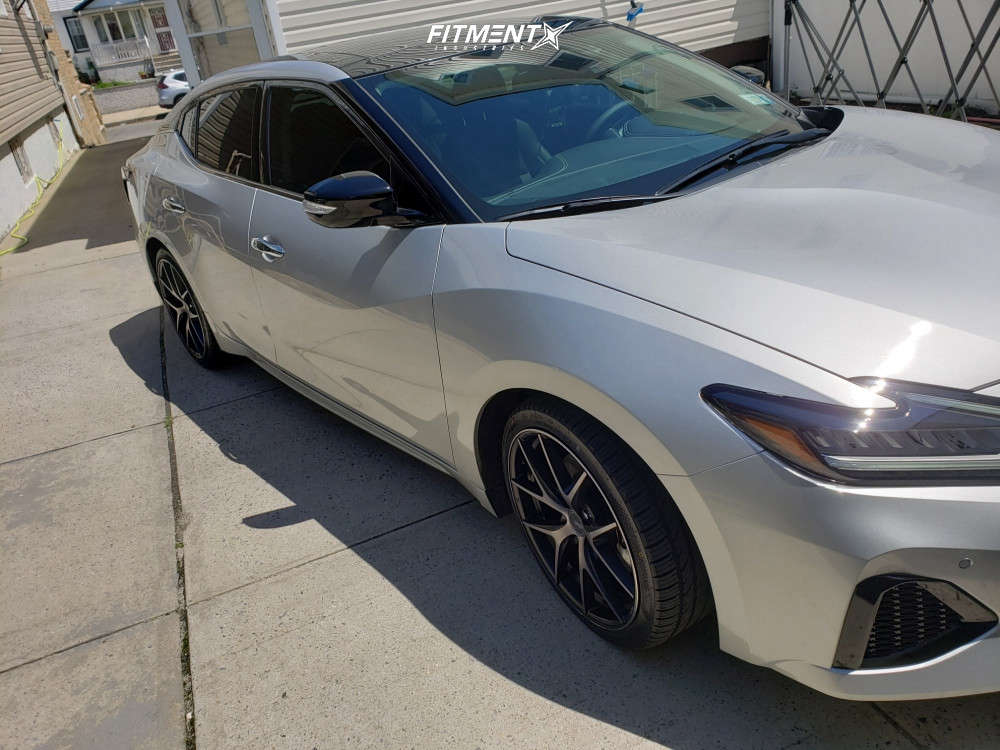 2020 Nissan Maxima SL with 19x8.5 Advanti Racing Vigoroso and Nankang ...