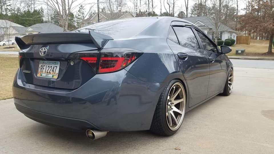 2015 Toyota Corolla L with 18x9 STR 903 and Ohtsu 225x40 on Air ...