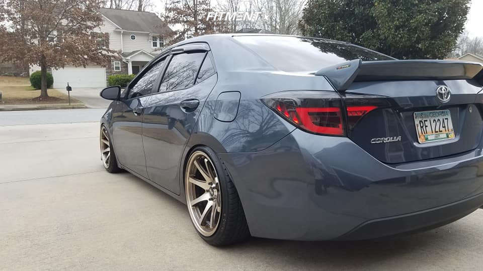 2015 Toyota Corolla L with 18x9 STR 903 and Ohtsu 225x40 on Air ...