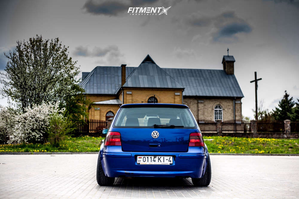 2000 Volkswagen Golf GLS with 18x8.5 AEZ Simas X and Nankang 215x40 on ...