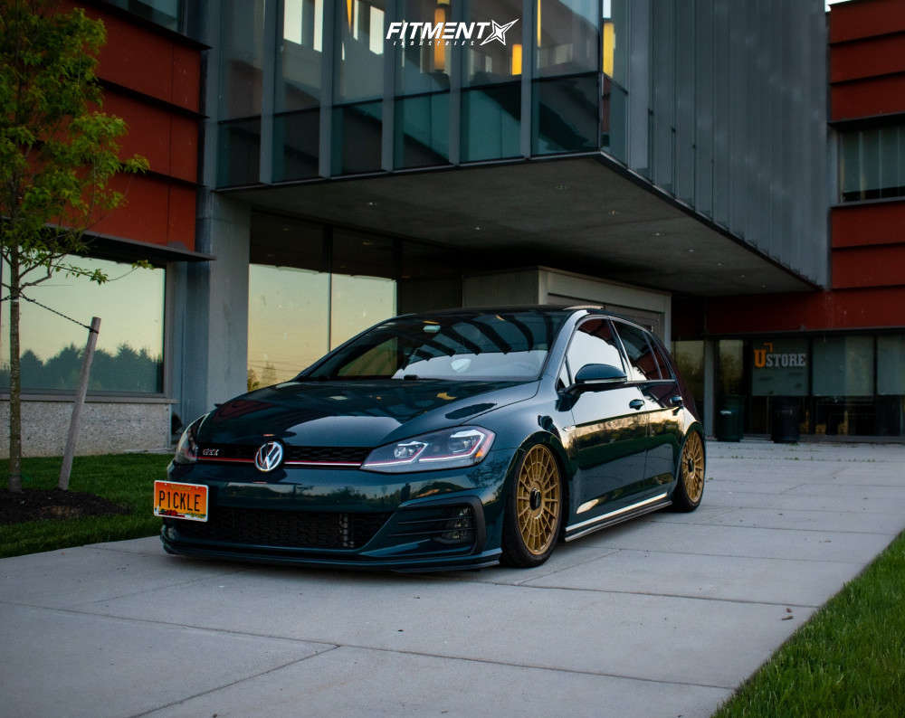 2018 Volkswagen GTI SE with 18x8.5 Rotiform Las-r and Sumitomo 235x40 ...