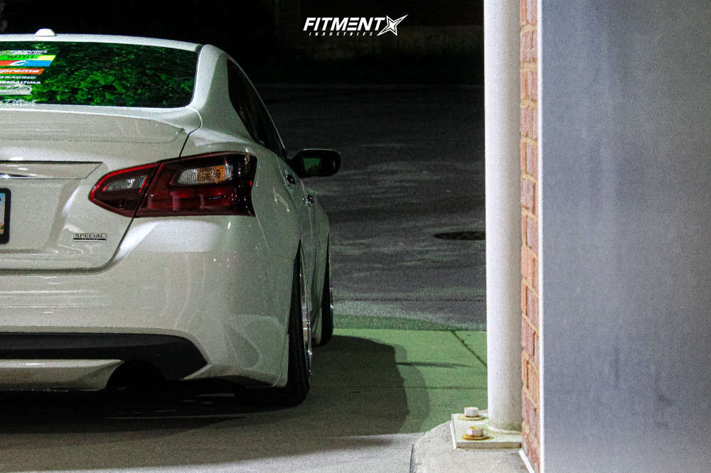 2018 Nissan Altima SR with 18x9.5 ESR Cs11 and Federal 235x35 on Air ...
