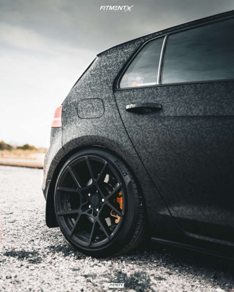 2017 Volkswagen GTI SE with 18x8.5 Rotiform Kps and Pirelli 235x35 on Coilovers | 1078769 ...