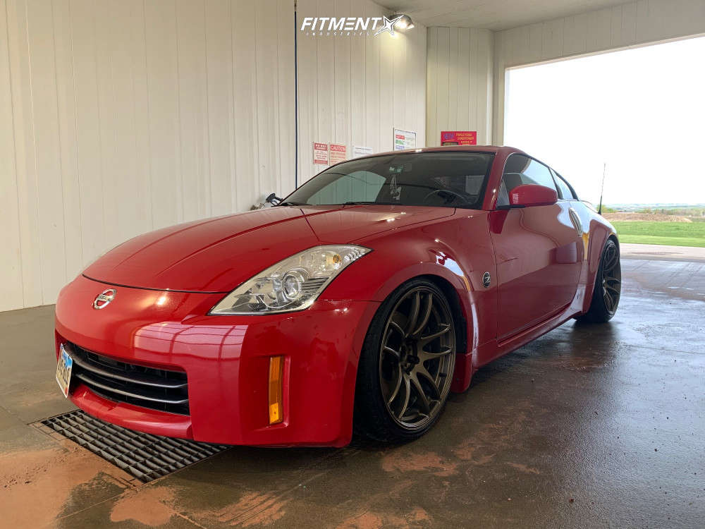 2006 Nissan 350Z Enthusiast with 19x9.5 Work Emotion Cr Kiwami and ...