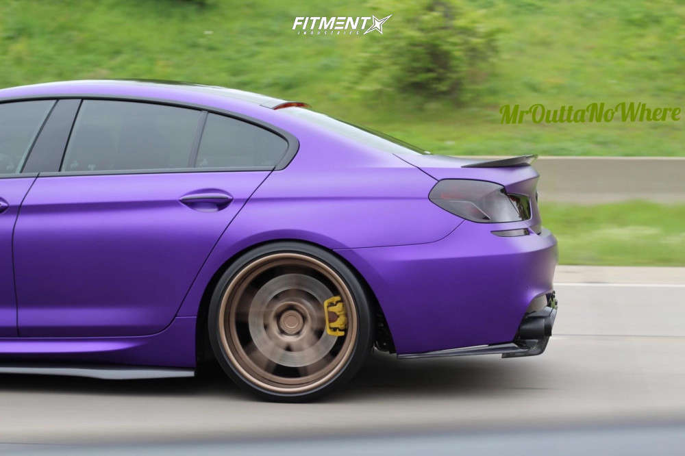 2015 BMW M6 Gran Coupe Base with 21x9.5 ADV.1 ADV05 and Michelin 275x30 ...