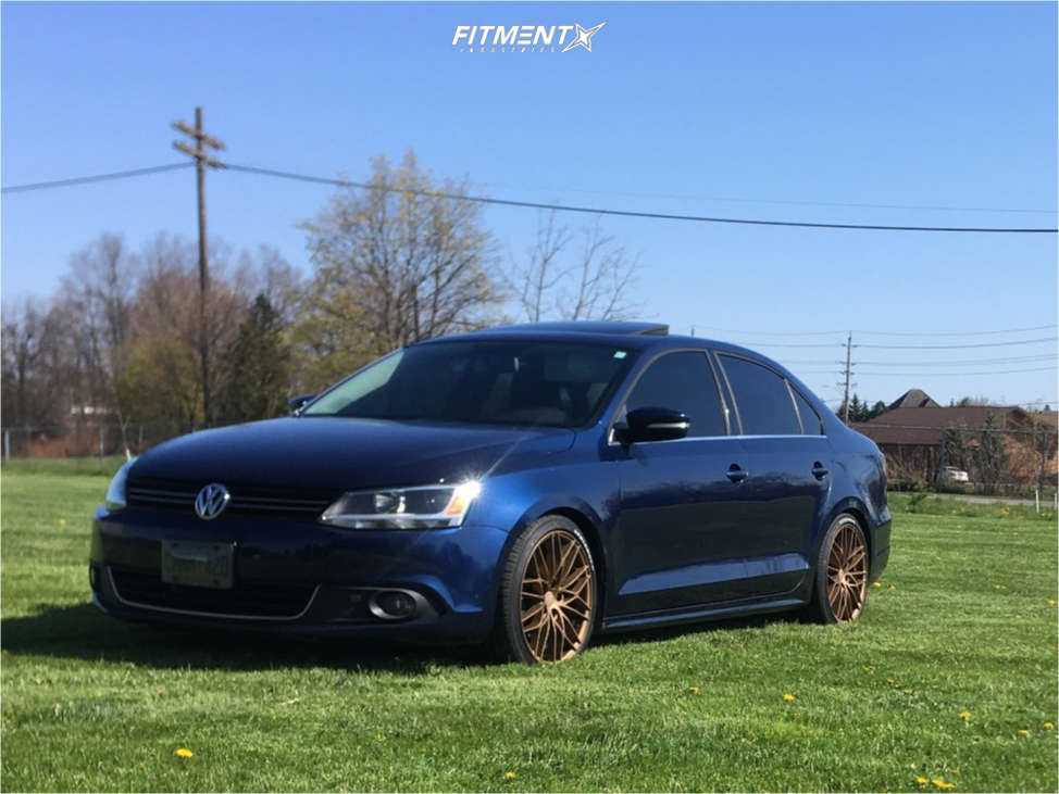 2014 Volkswagen Jetta Comfort TDI with 18x7.5 RWC BM51 and Triangle ...