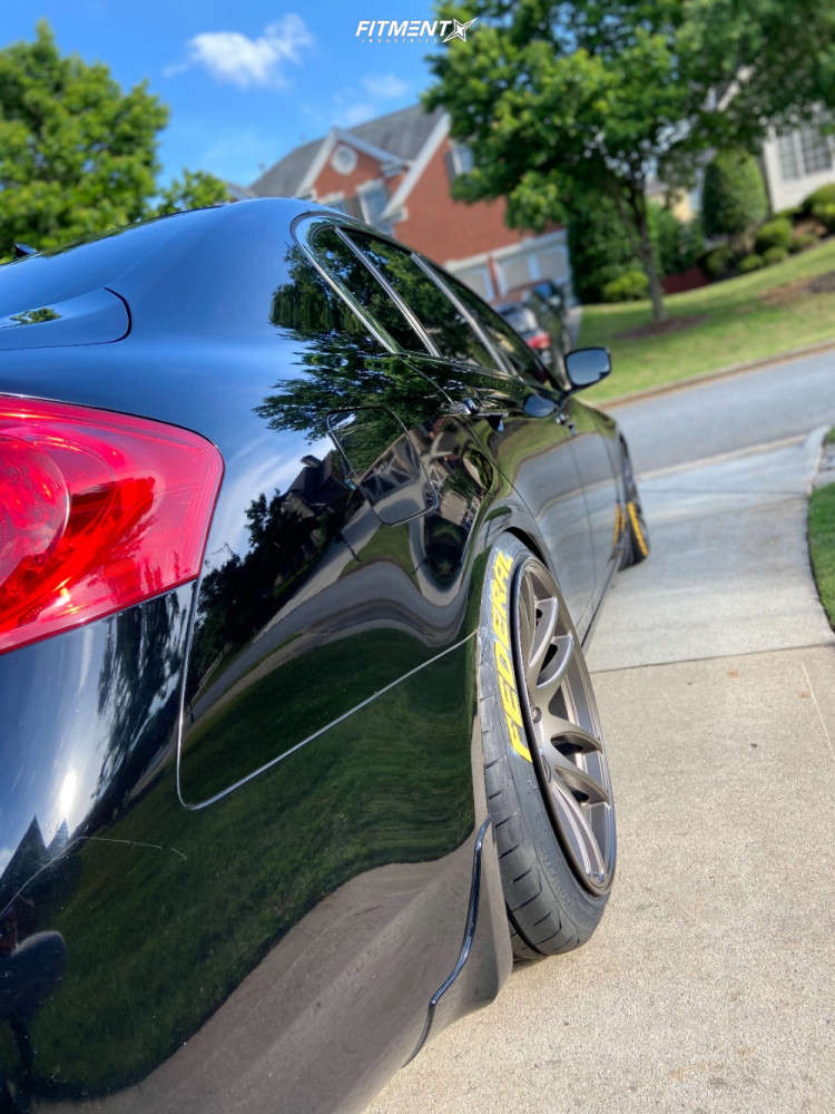 2011 INFINITI G37 Journey with 19x9.5 ESR Sr08 and Federal 225x35 on ...