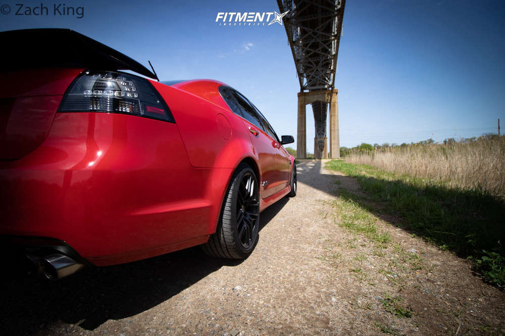 2009 Pontiac G8 GT with 19x9.5 Advanti Racing Bello and Bridgestone ...