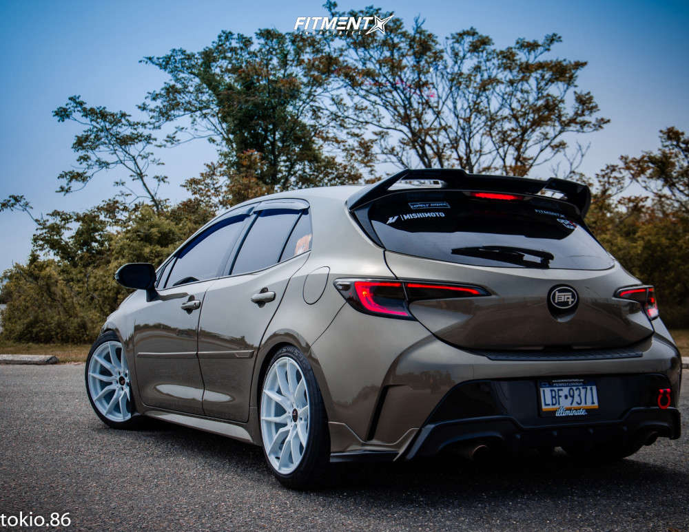 2019 Toyota Corolla XSE with 18x9.5 Option Lab R716 and Federal 235x40 ...