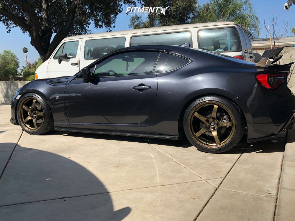 2017 Toyota 86 Base with 18x9.5 Rays Engineering 57cr and Michelin ...