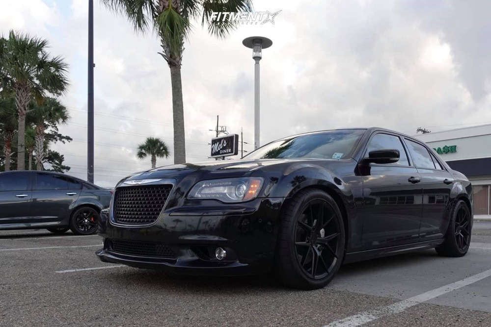 2013 Chrysler 300 SRT8 with 20x9 Verde Axis and Atturo 275x40 on ...