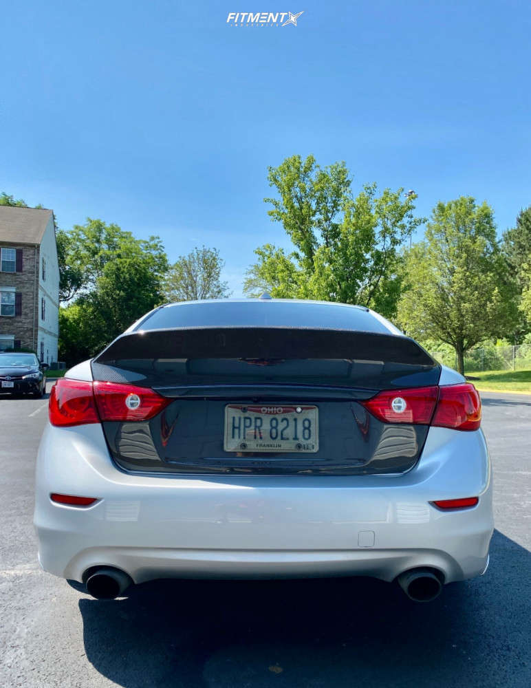 2015 INFINITI Q50 Base with 19x9.5 Aodhan Ds01 and Federal 225x35 on ...