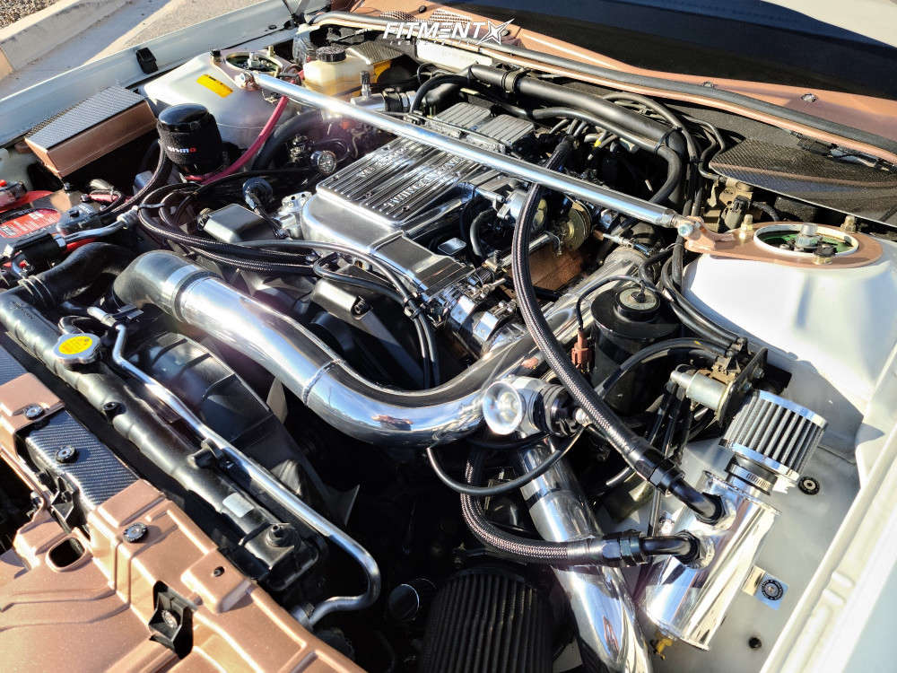 1992 Nissan Cedric Base with 18x8.5 Zauber STARFORM TYPE-D and Michelin ...
