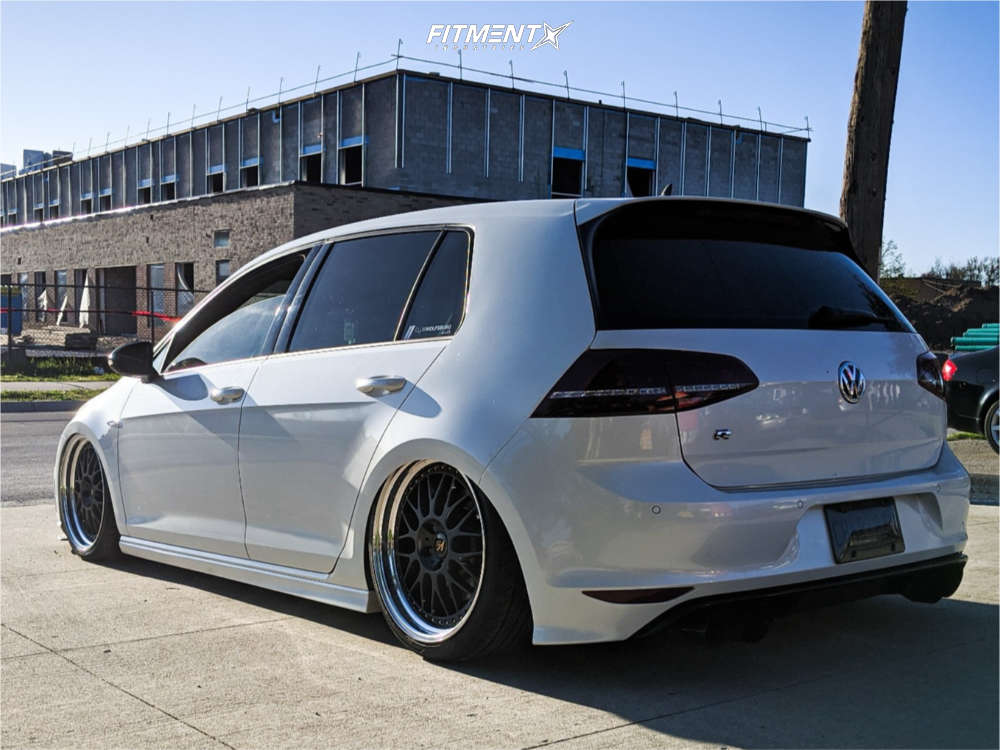 2017 Volkswagen Golf R Base with 19x8.5 Work Vs Xx and Yokohama 225x35 ...