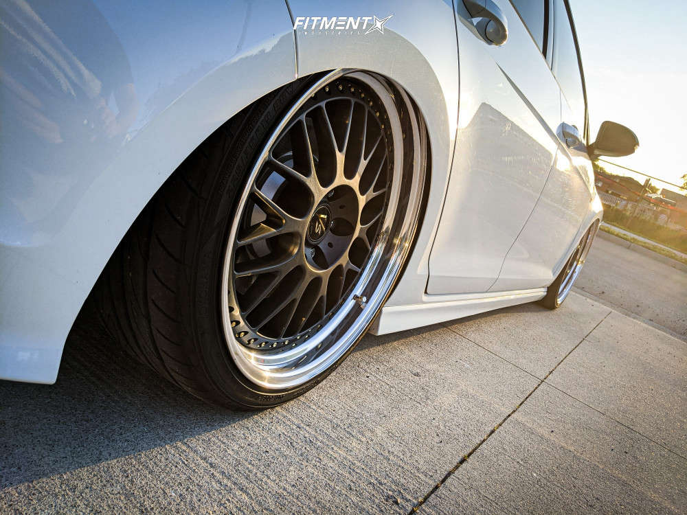 2017 Volkswagen Golf R Base with 19x8.5 Work Vs Xx and Yokohama 225x35 ...