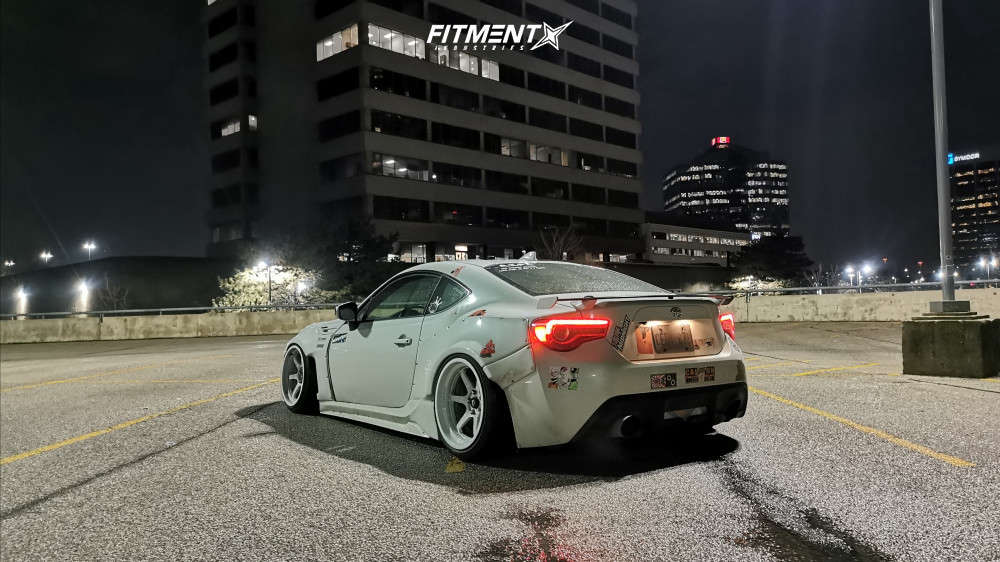 2018 Toyota 86 GT with 18x9.5 Cosmis Racing XT-006R and Firestone ...