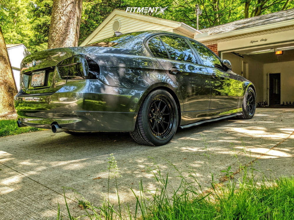 2007 BMW 335i Base with 18x8.5 Aodhan Ds08 and Continental 235x40 on ...