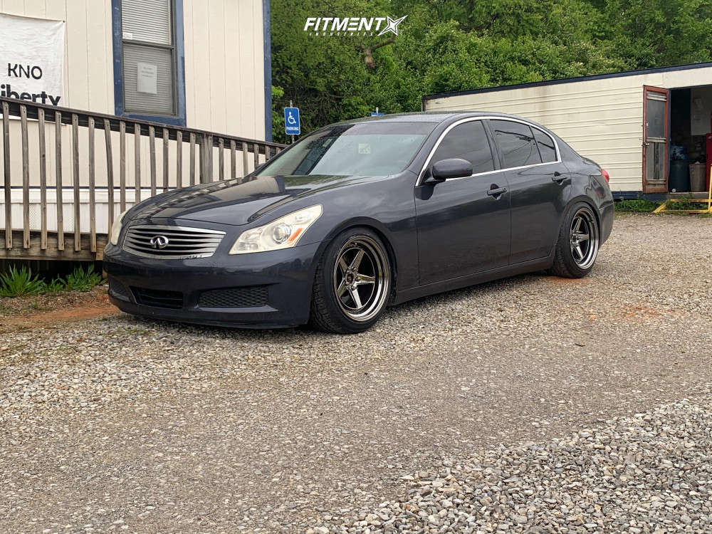 Infiniti G35 Sedan With Rims