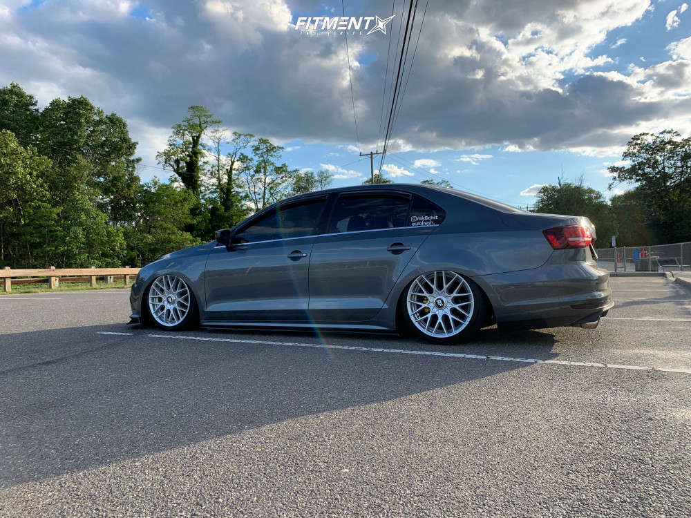 2017 Volkswagen Jetta S with 18x8.5 Rotiform Rse and Hankook 215x40 on ...
