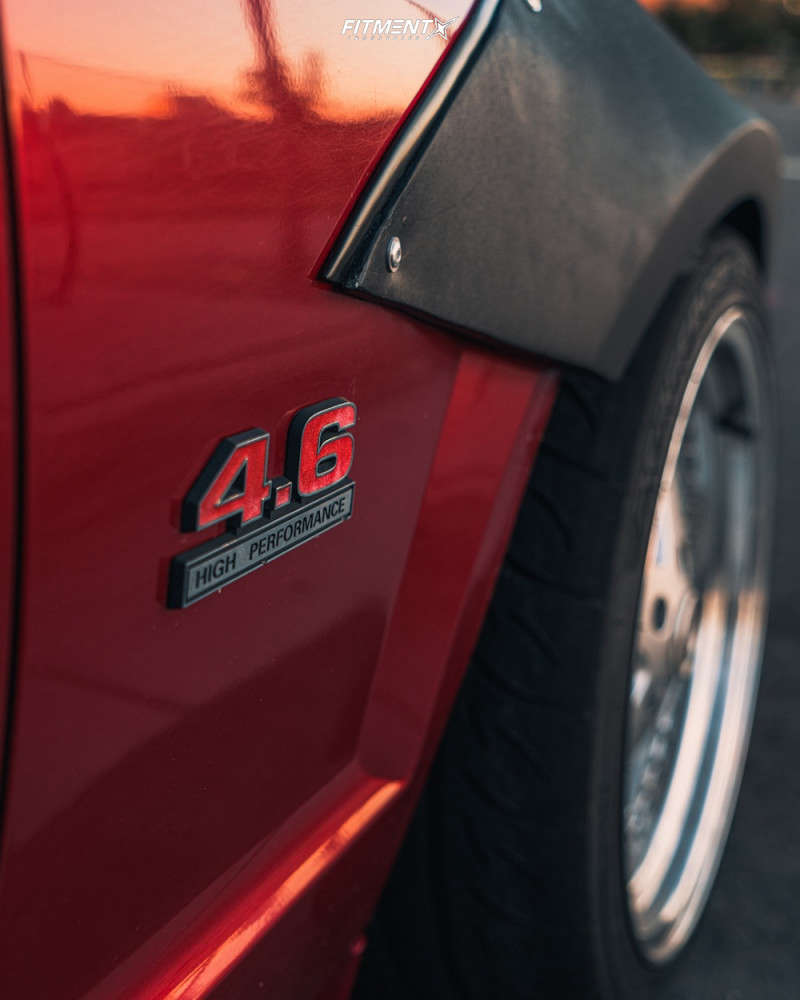 2006 Ford Mustang GT with 18x8.5 ESR SR04 and Federal 235x40 on ...