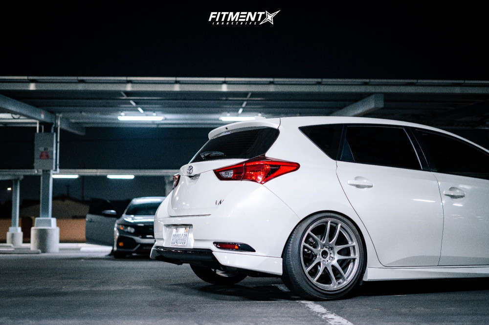 2018 Toyota Corolla IM Base with 18x9.5 ESR Sr08 and Federal 225x40 on ...