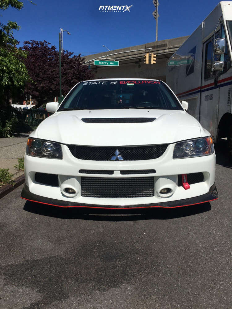 2006 Mitsubishi Lancer Evolution with 18x9.5 Gram Lights 57xtreme and ...
