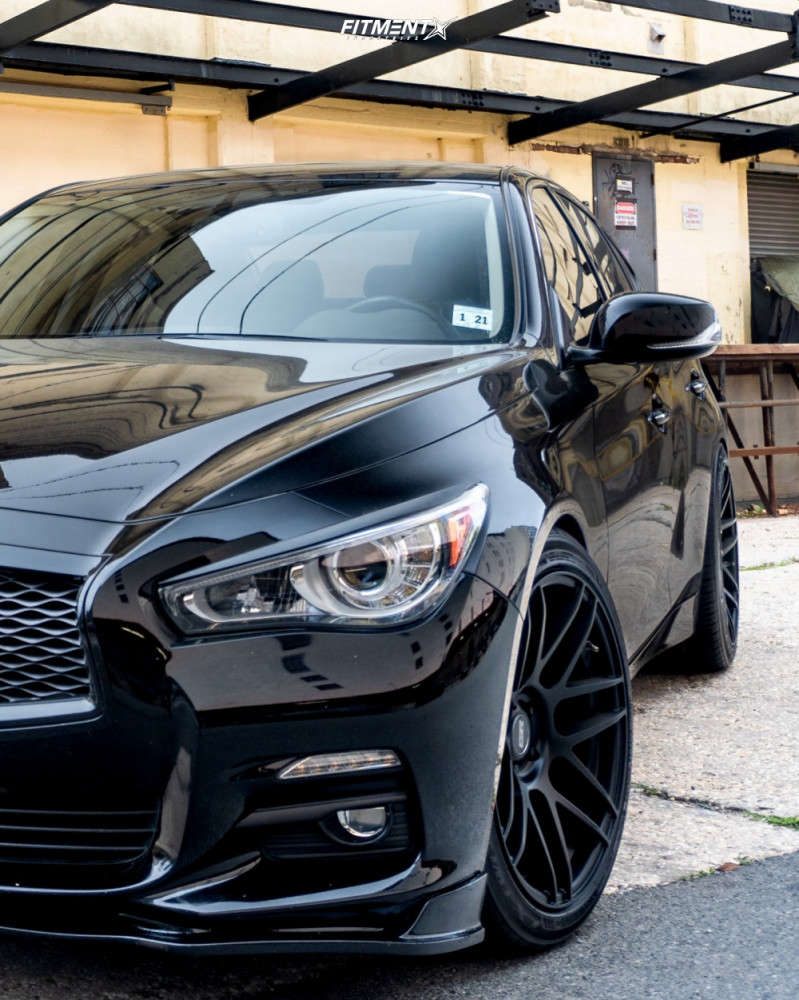 2015 INFINITI Q50 Premium with 19x9.5 ESR Rf1 and Lexani 255x40 on ...