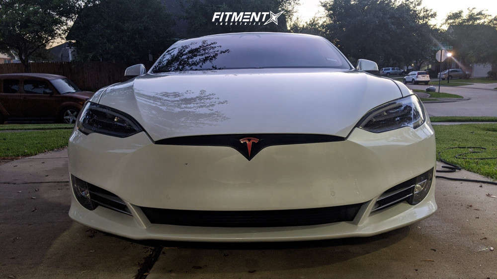 2017 Tesla S 75D with 20x10 Rohana Rfx11 and Nankang 255x35 on Stock ...