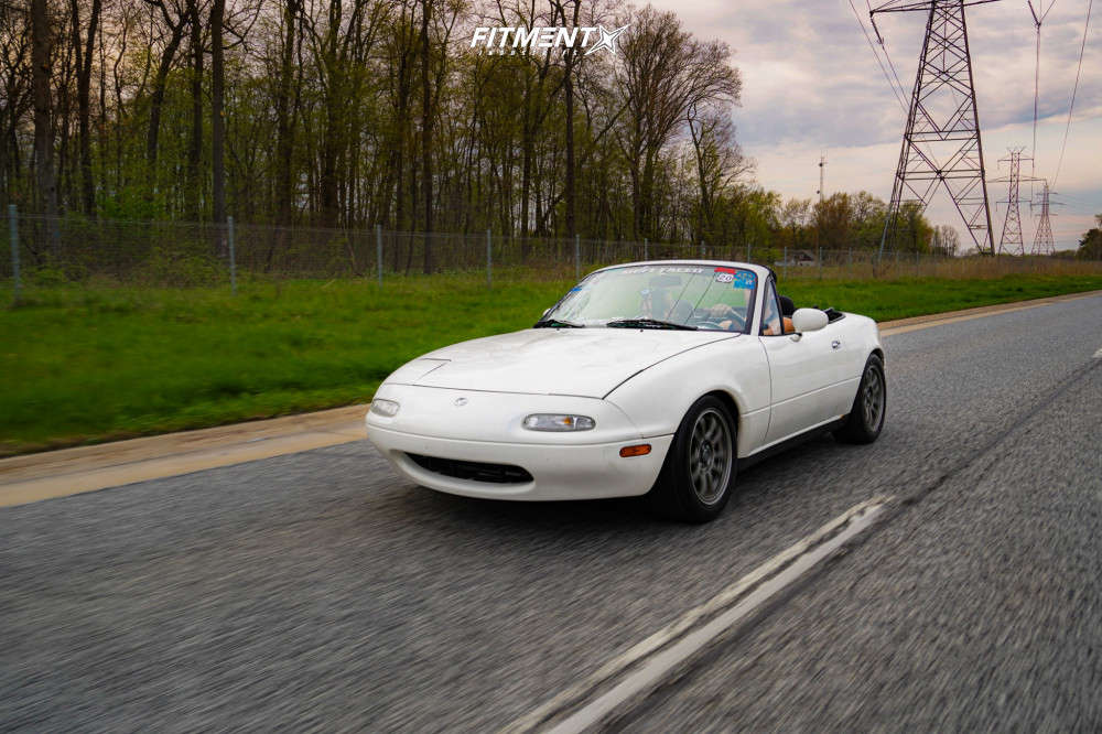 1995 Mazda MX-5 Miata Base with 15x7 TR Motorsport C1 and Federal ...
