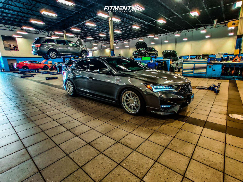 2020 Acura ILX Base with 18x8.5 Aodhan Ds07 and Continental 225x40 on ...