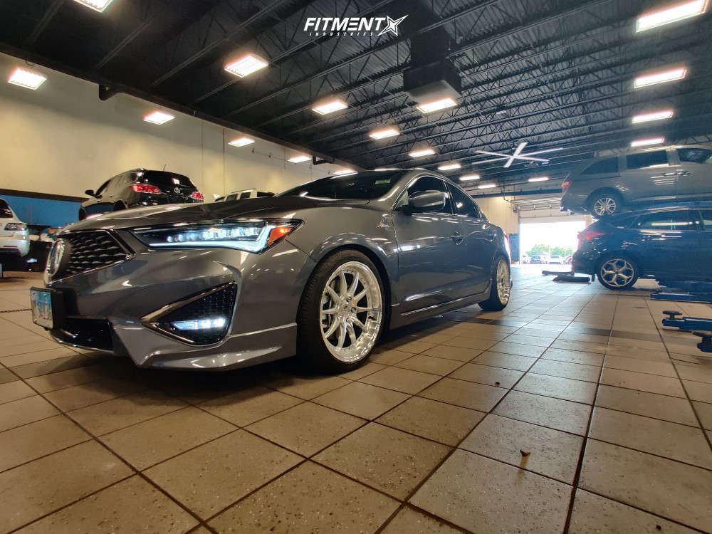 2020 Acura ILX Base with 18x8.5 Aodhan Ds07 and Continental 225x40 on ...
