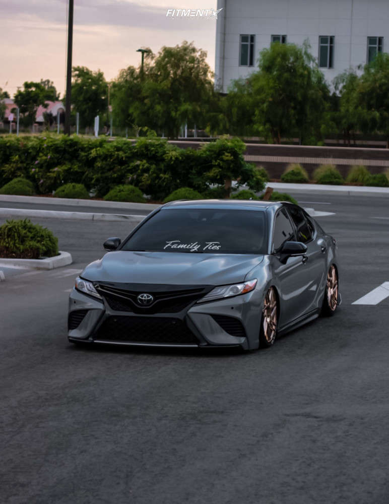 2019 Toyota Camry XSE with 19x8.5 Blaque Diamond Bd-3 and Nitto 245x35 ...