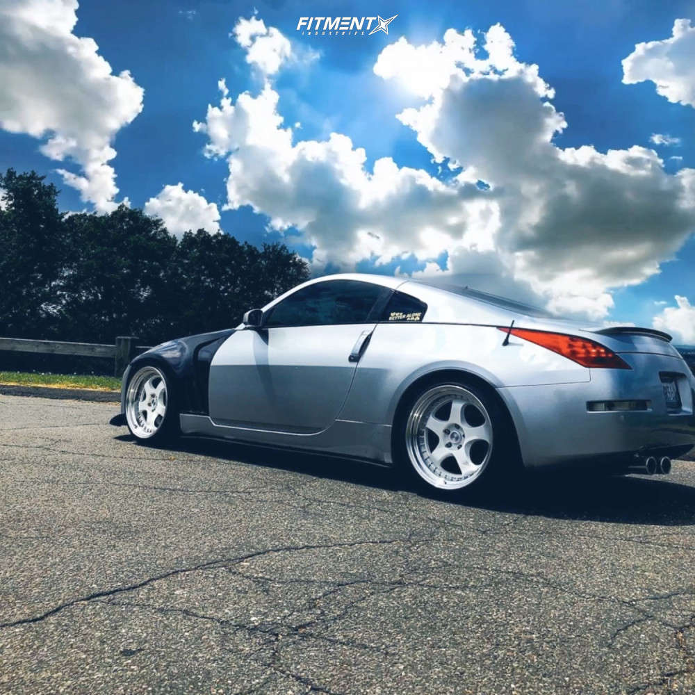 2006 Nissan 350Z Base with 19x10.5 ESR SR04 and Achilles 255x35 on ...