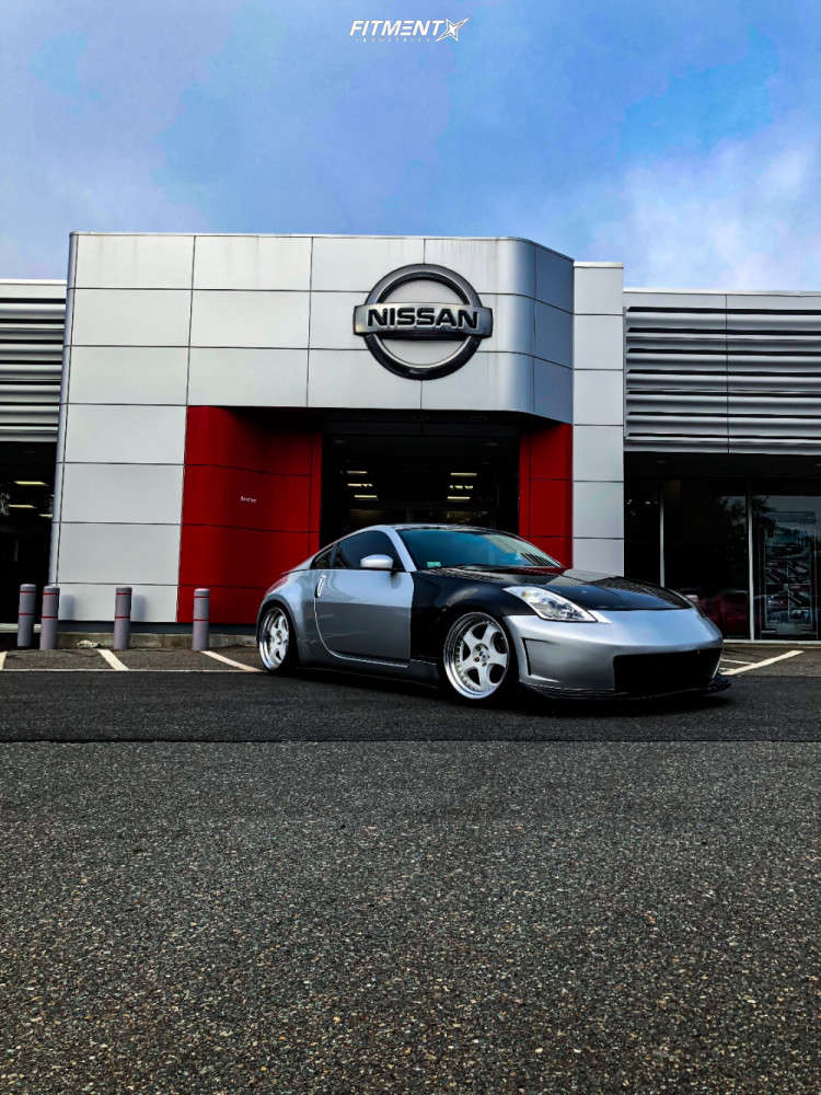 2006 Nissan 350Z Base with 19x10.5 ESR SR04 and Achilles 255x35 on ...