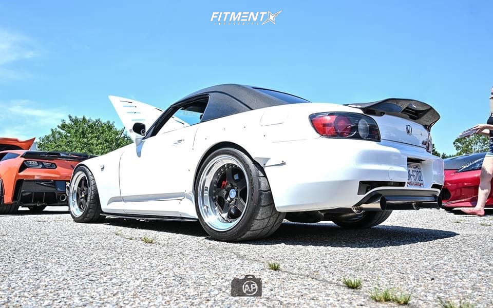 2001 Honda S2000 Base with 18x9 CCW Lm5 and Nitto 255x35 on Coilovers | 1130197 | Fitment Industries