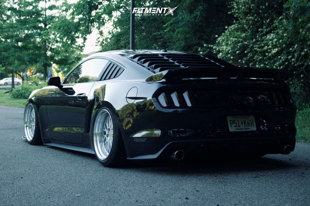 2016 Ford Mustang EcoBoost Premium with 19x9.5 ESR Sr05 and Lexani ...