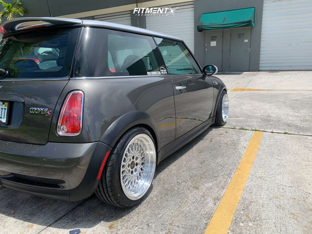 2006 Mini Cooper S with 16x8 JNC Jnc031 and Federal 195x40 on Coilovers ...
