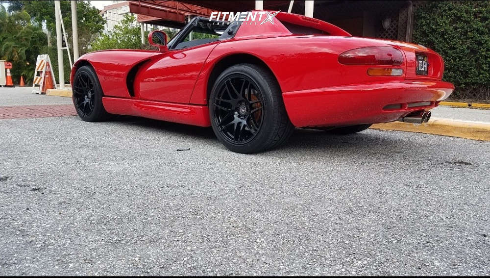 2001 Dodge Viper R/T-10 with 18x11 Forgestar F14 and Nitto 295x30 on ...