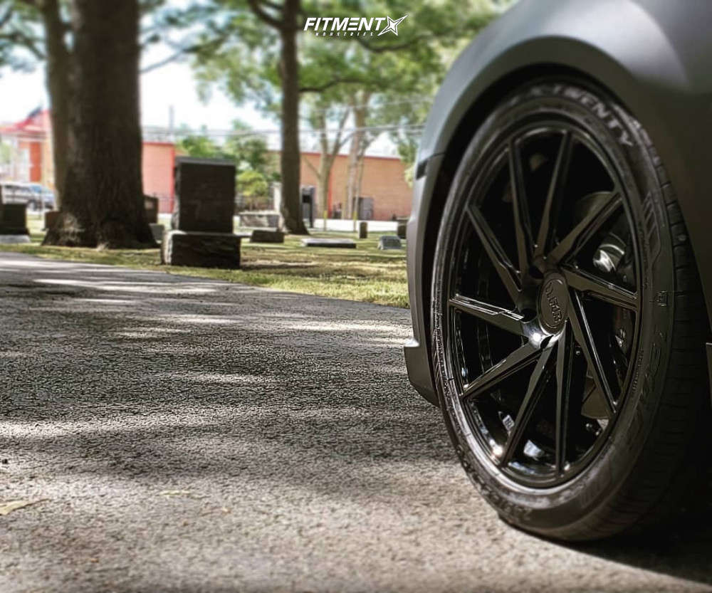 2013 Chevrolet Camaro SS with 20x8.5 F1R F29 and Lexani 245x45 on ...