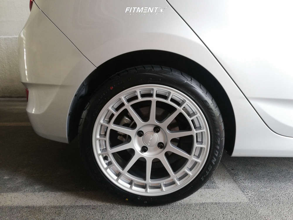 2017 Hyundai Accent SE with 17x7.5 Rota Recce and Federal 205x45 on ...