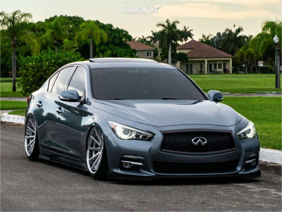 2016 INFINITI Q50 Premium with 20x10.5 Ferrada FR4 and Toyo Tires 245x35 on Air Suspension ...