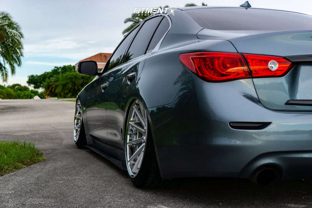 2016 INFINITI Q50 Premium with 20x10.5 Ferrada FR4 and Toyo Tires ...