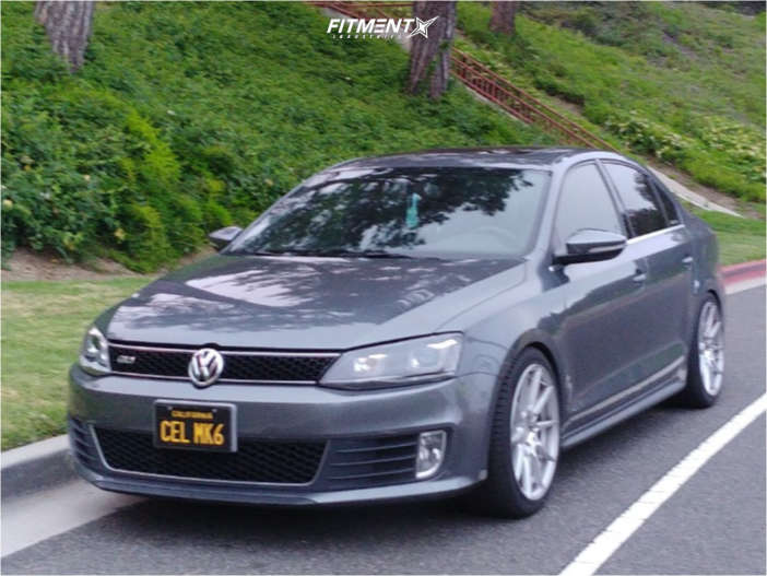 2014 Volkswagen Jetta GLI with 18x8.5 F1R F101 and Hankook 235x40 on ...