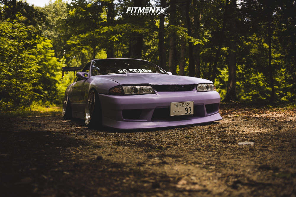 1993 Nissan Skyline R32 Base with 18x10 JNC JNC005 and Lionhart 215x35 ...