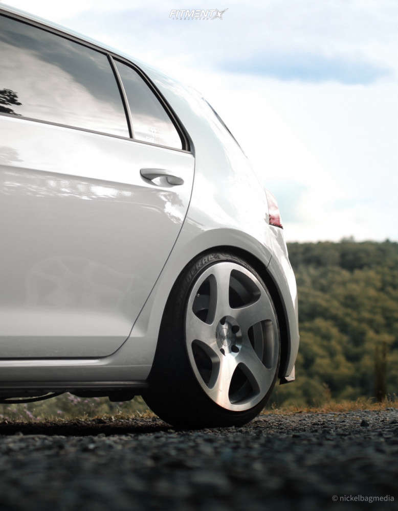 2019 Volkswagen GTI S with 18x8.5 Rotiform Tmb and Federal 205x40 on ...