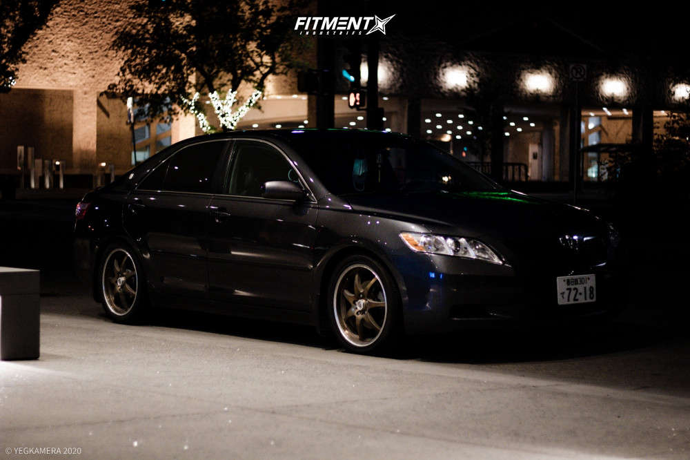 2007 Toyota Camry LE with 18x7.5 Konig Next and Continental 245x40 on ...